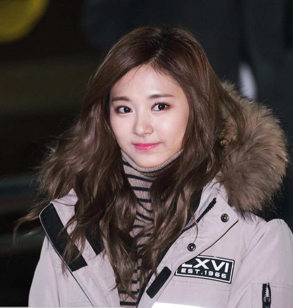 TWICEのツウィの髪型(ヘアスタイル)を色や前髪まで画像時系列で徹底的に見る!!